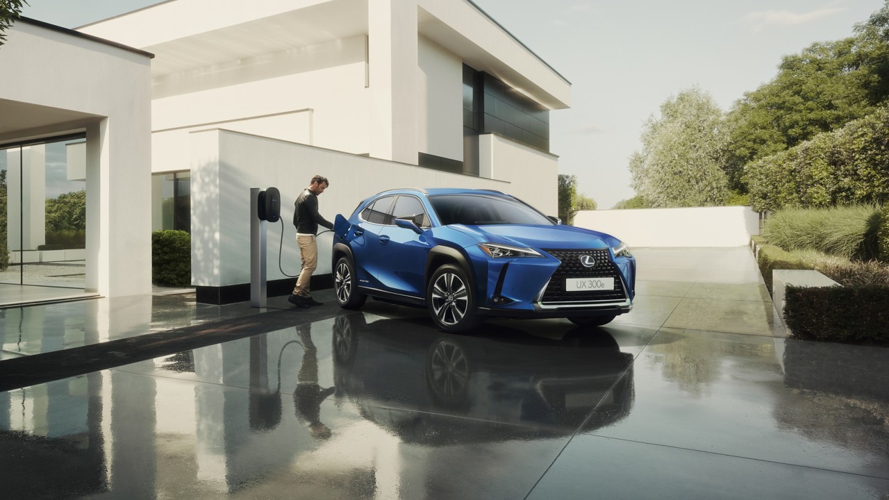 Electric Cars | Electric Vehicles Range | Lexus UK