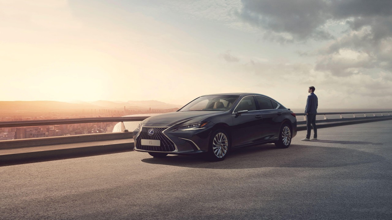Lexus ES | Discover Luxury Hybrid Saloon | Lexus UK