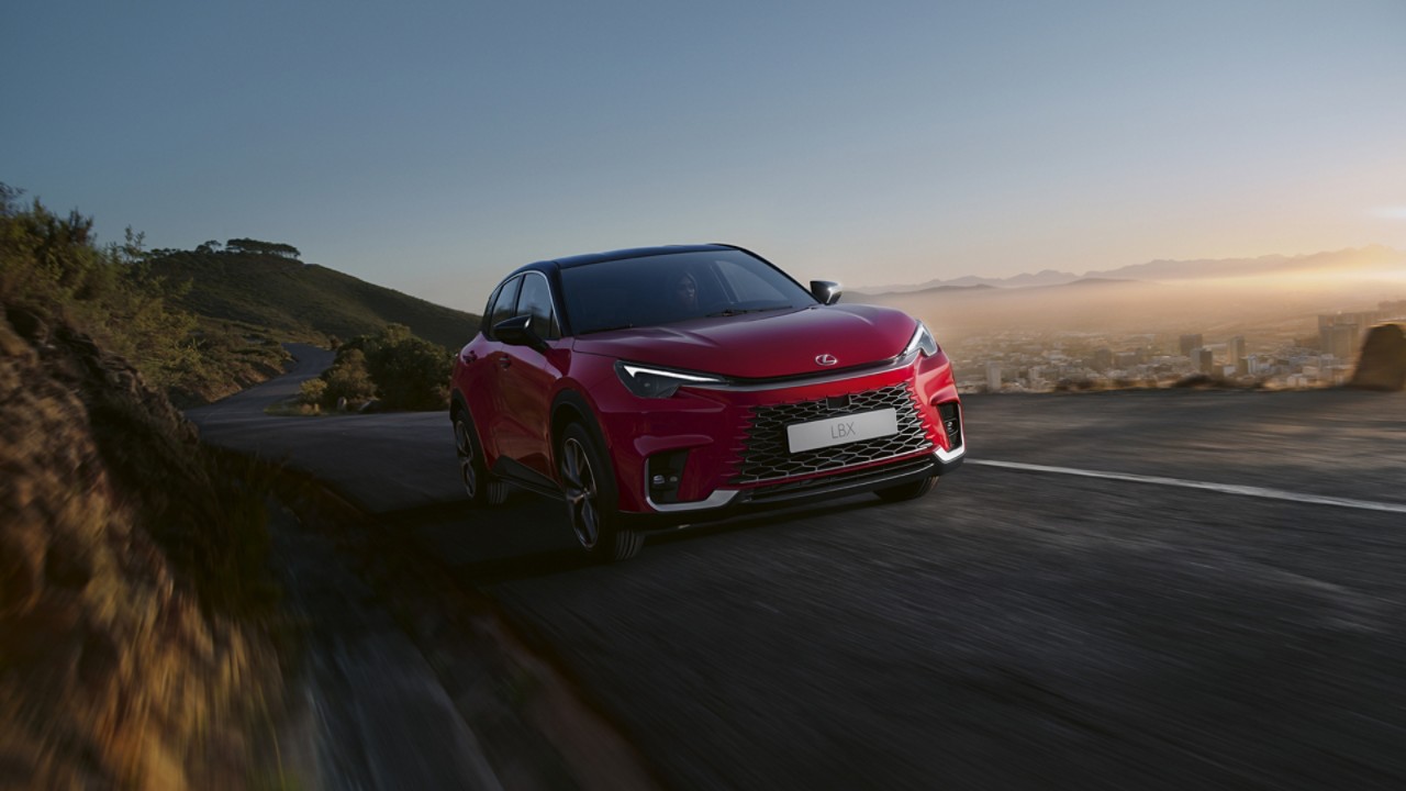 Lexus Hybrid Insurance | Hybrid Driver Savings | Lexus UK