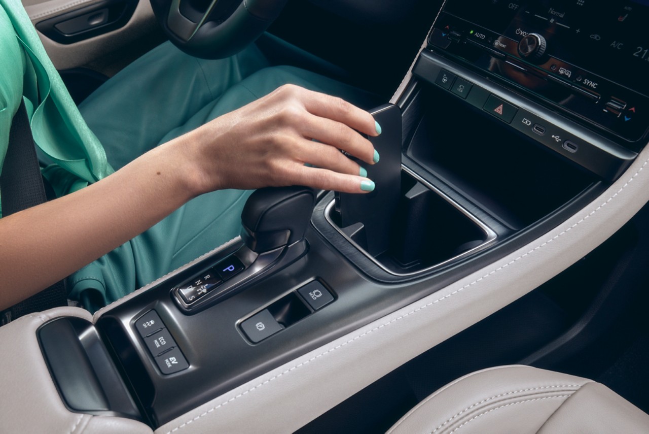 Lexus LBX | Hybrid SUV | Lexus UK