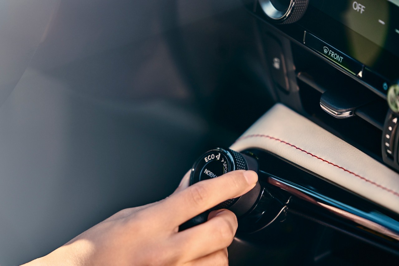 Lexus NX | Hybrid & Plug-in Hybrid SUV | Lexus UK