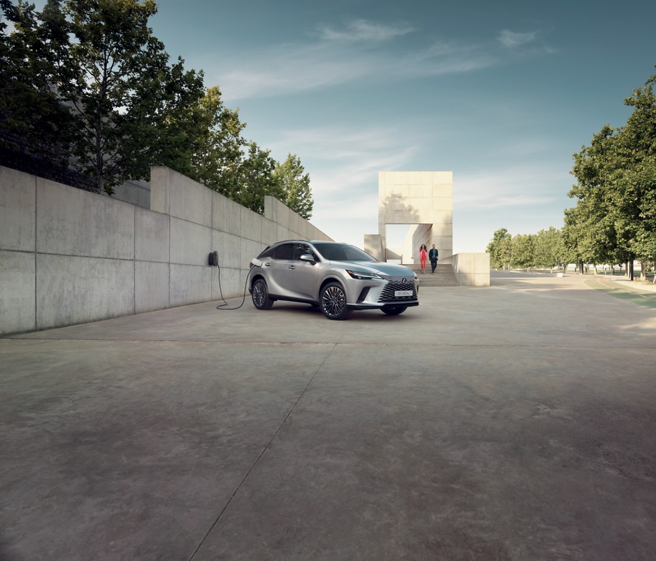 Lexus RX | Discover Luxury Hybrid SUV | Lexus UK