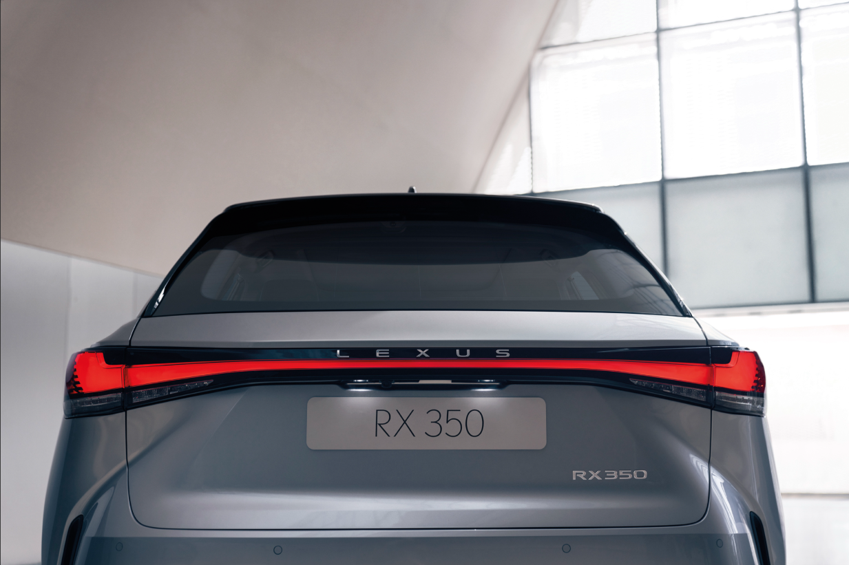 Lexus RX | Discover Luxury Hybrid SUV | Lexus UK