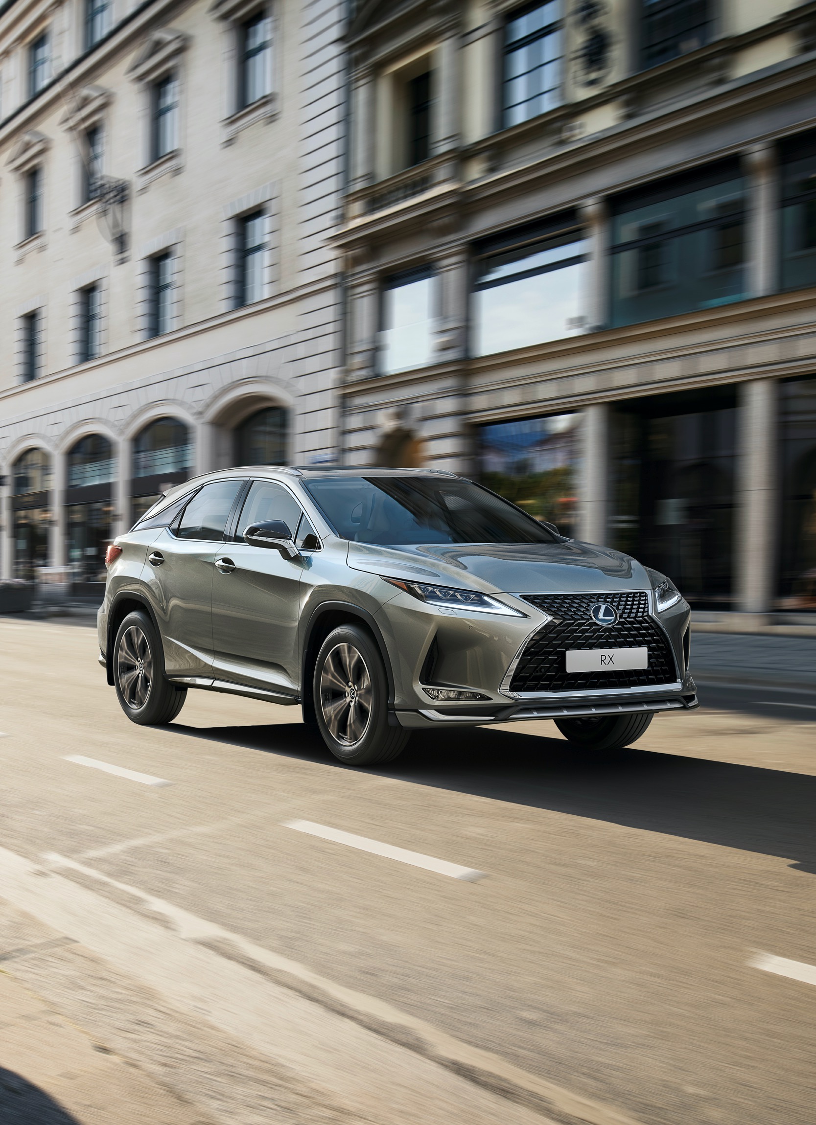 Lexus RX | Discover Luxury Hybrid SUV | Lexus UK