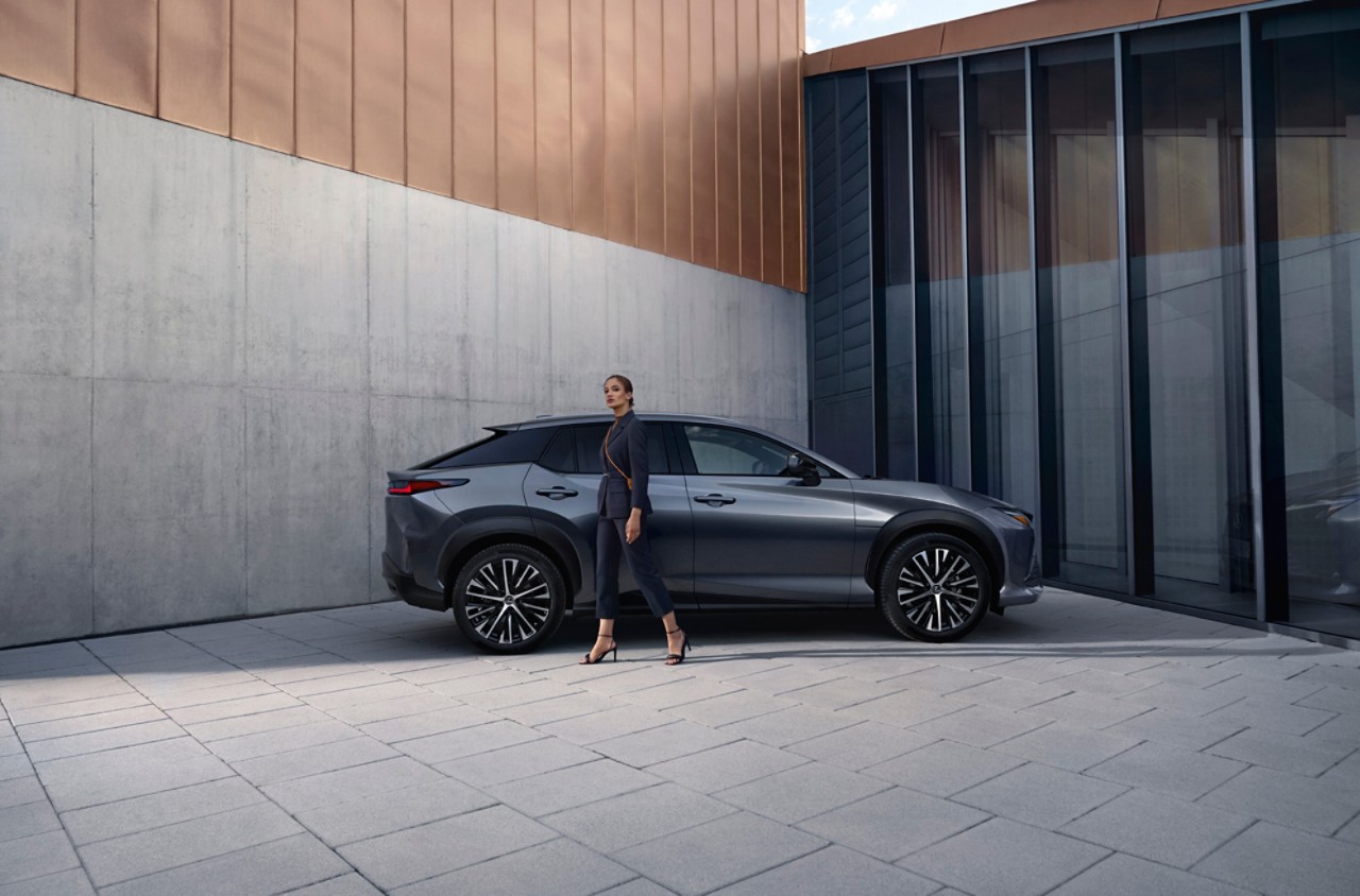 RZ All-Electric All Lexus | Lexus UK