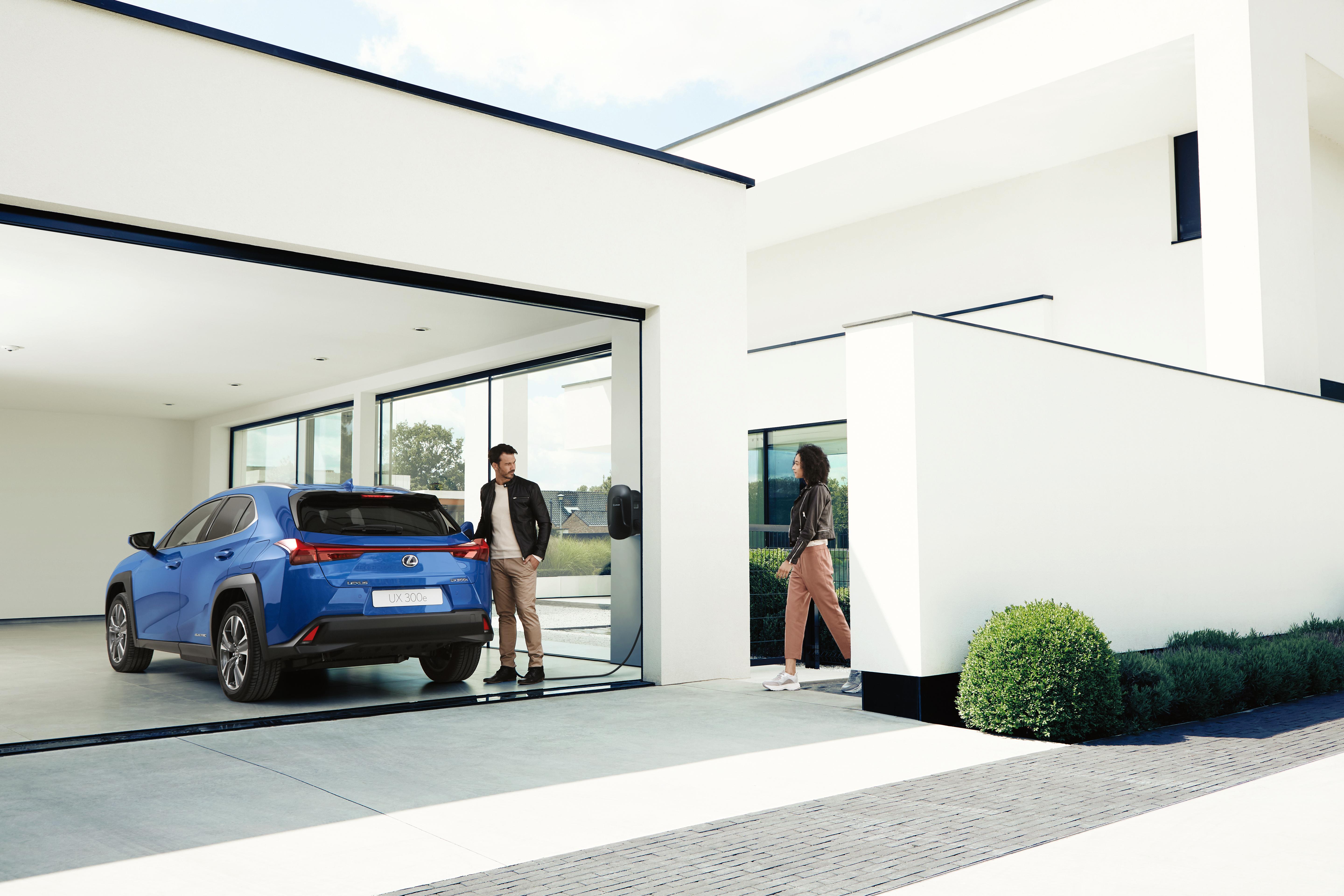 Lexus Service Plans | Electric Car Servicing | Lexus UK