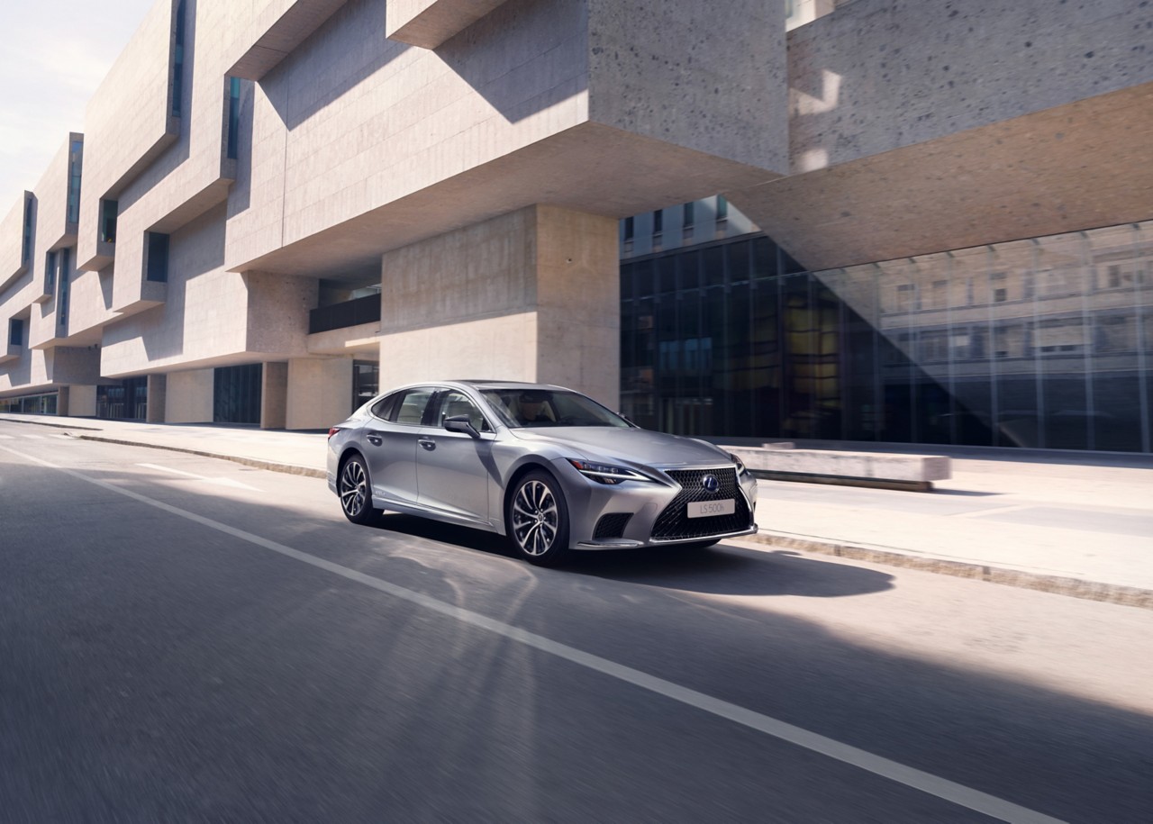 Personal Contract Purchase | PCP Car Finance | Lexus UK