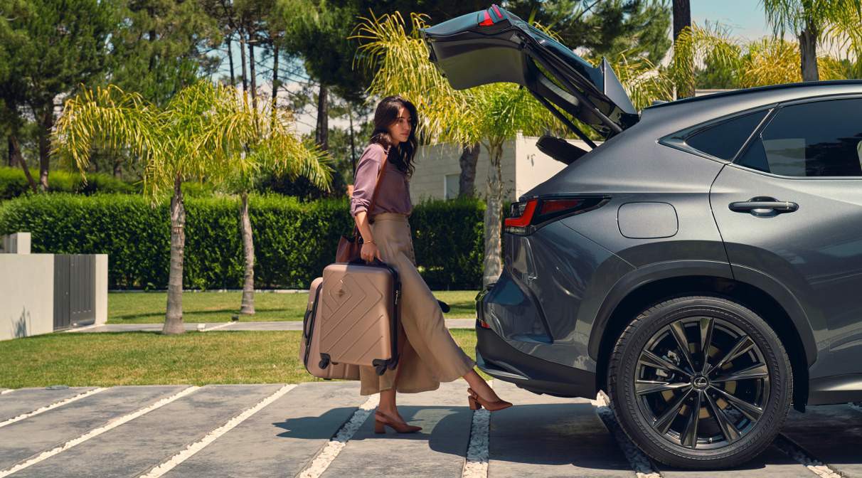 Lexus NX | Hybrid & Plug-in Hybrid SUV | Lexus UK