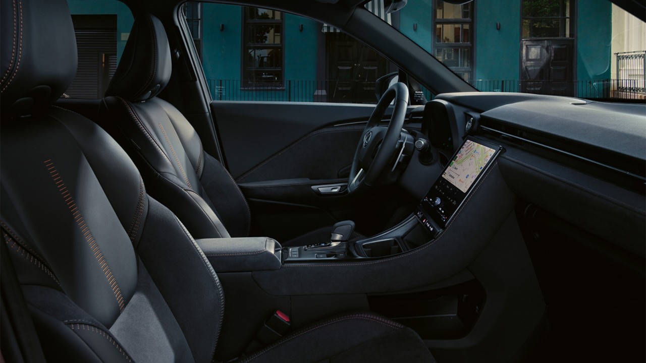 Lexus LBX | Hybrid SUV | Lexus UK