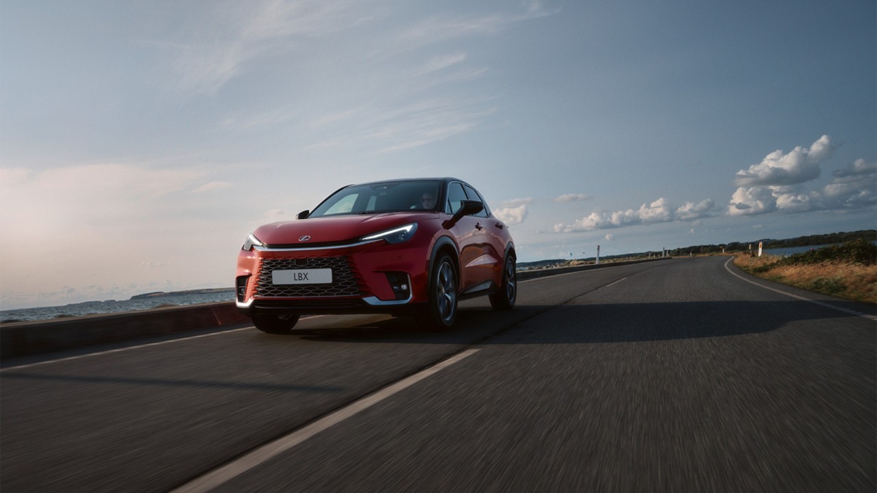 Lexus LBX Offers | Personal Contract Purchase | Lexus UK