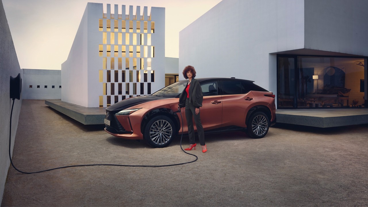 RZ All-Electric All Lexus | Lexus UK