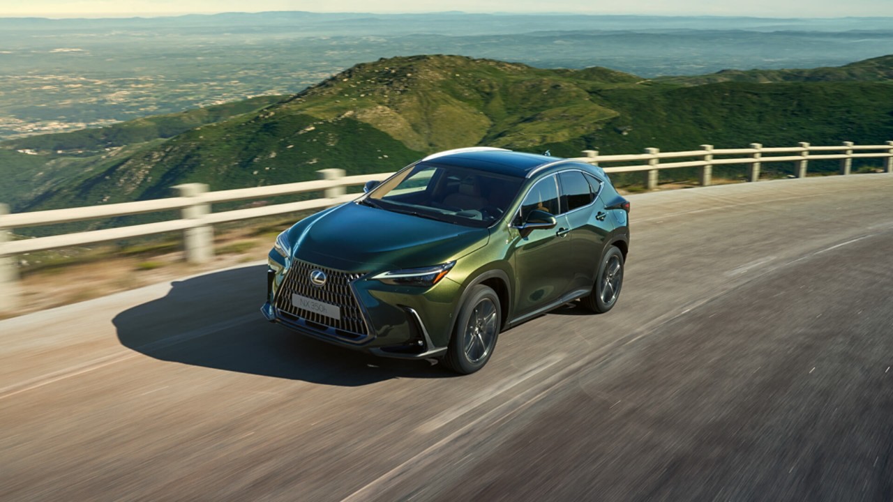 NX | Plug-in Hybrid and Hybrid Mid-Size SUV | Lexus UK