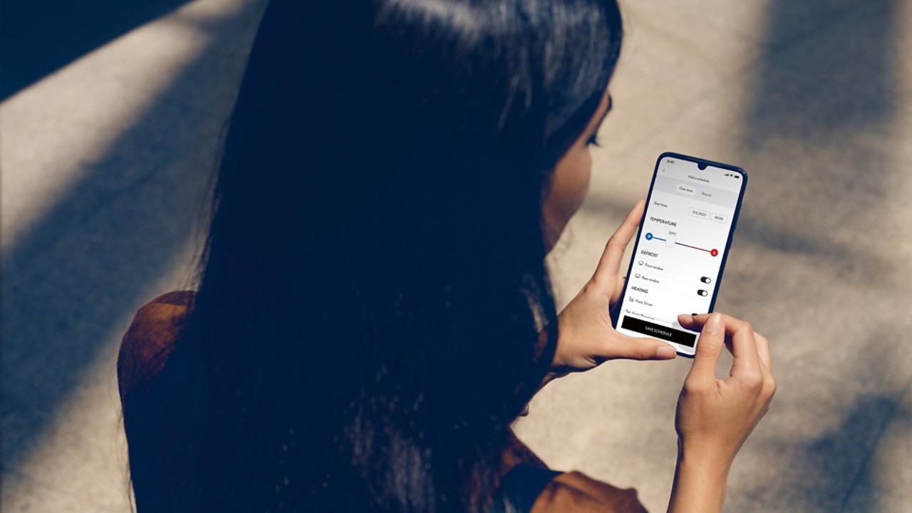 Lexus Link App | Connectivity | Owners | Lexus UK