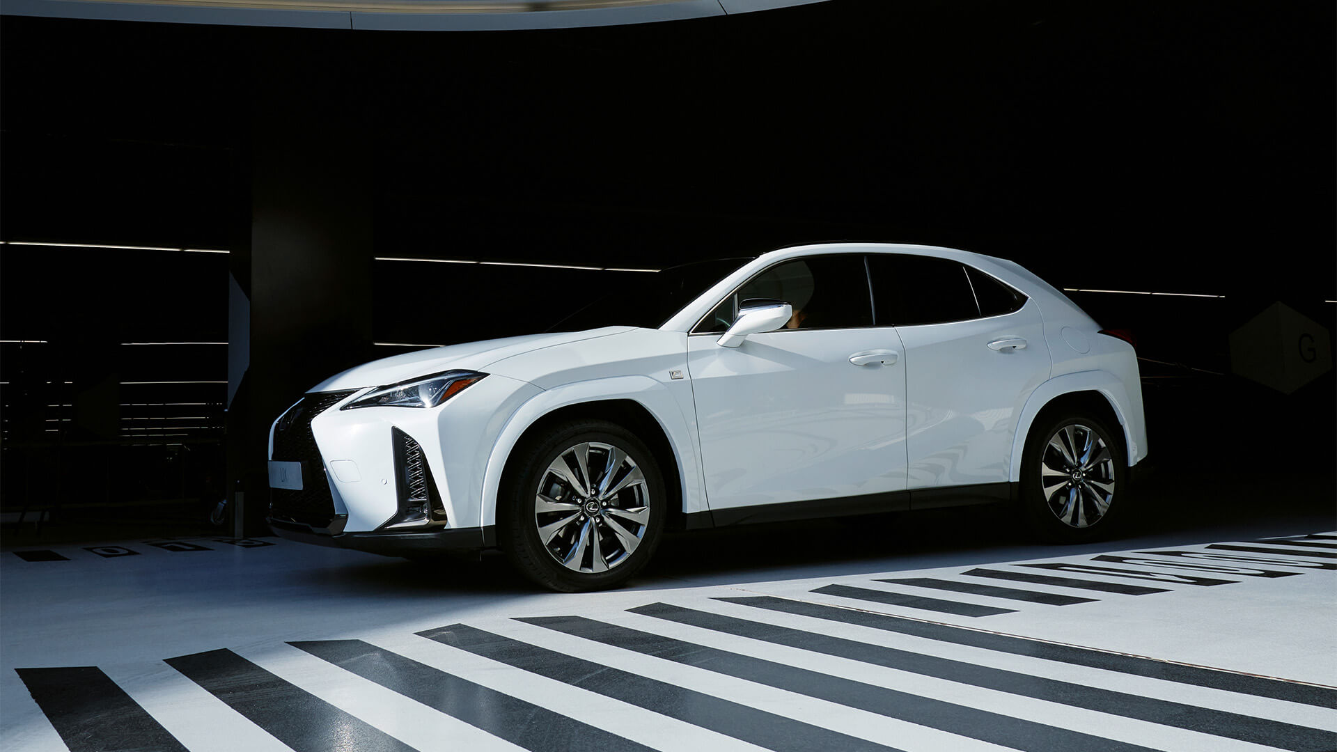 Lexus UX | Hybrid Electric Compact SUV | Lexus UK