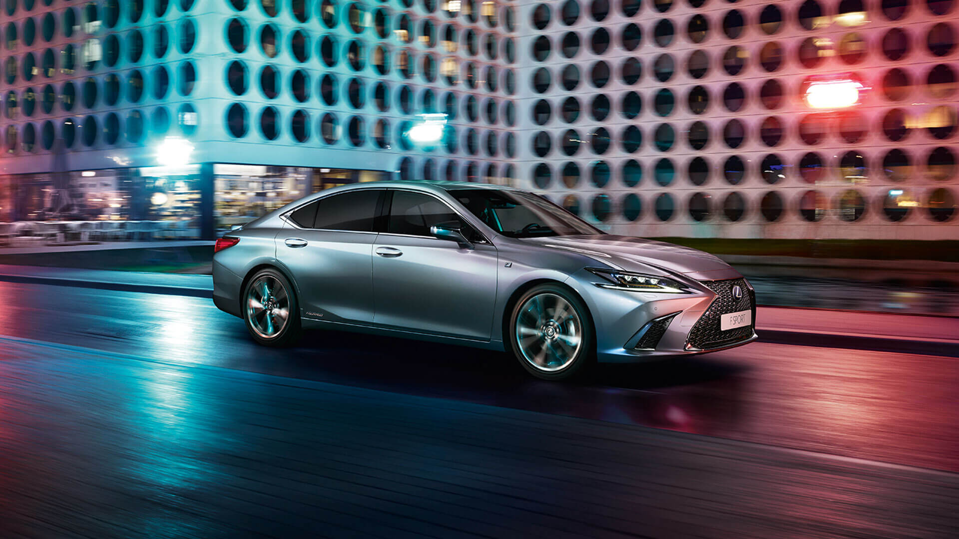 Lexus ES | Discover Luxury Hybrid Saloon | Lexus UK