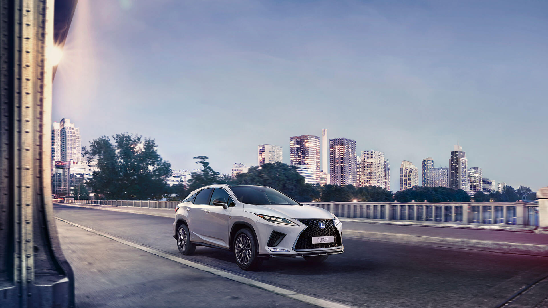 Lexus RX | Discover Luxury Hybrid SUV | Lexus UK