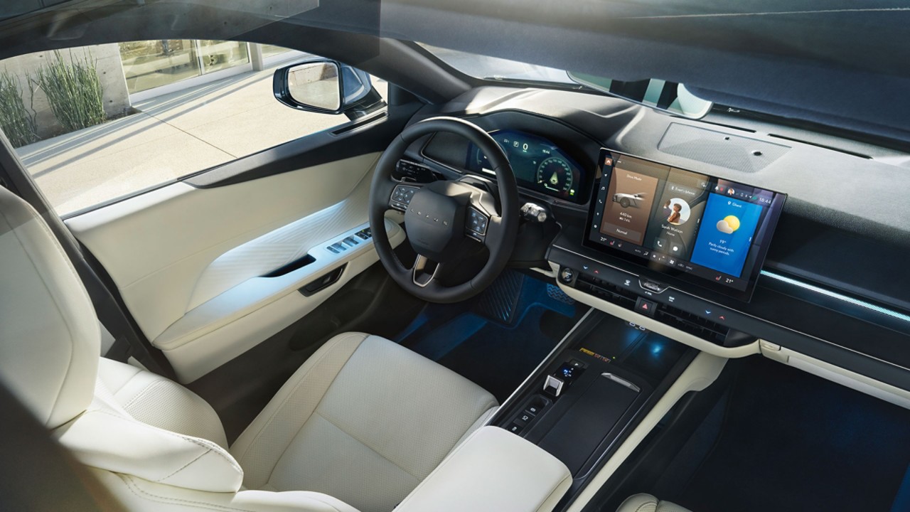 Lexus Connected Services | Lexus UK